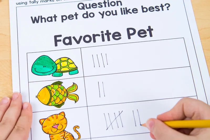 Free Printable Fall Graphing Activity for Kids